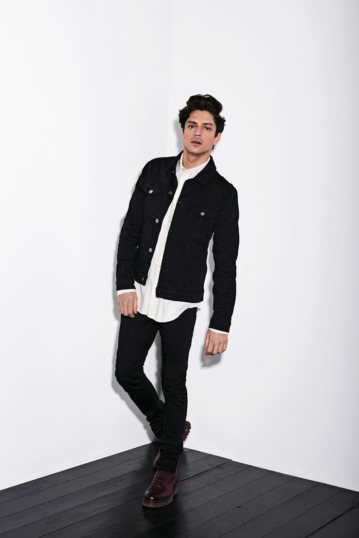 Picture of Laurent Meri