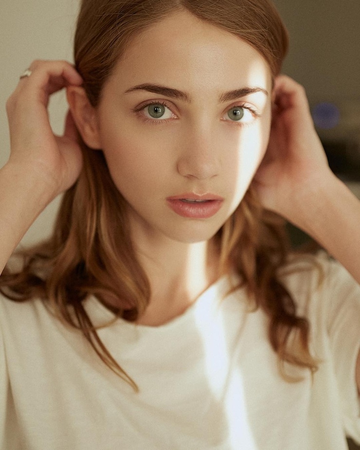 Picture of Emily Rudd