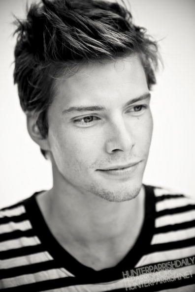 Picture of Hunter Parrish