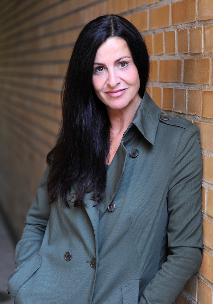 Picture of Ina Elisabeth Cross