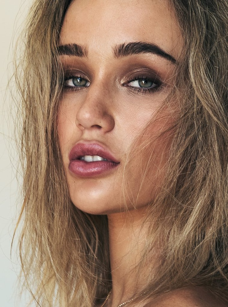 Picture of Melanie Britton