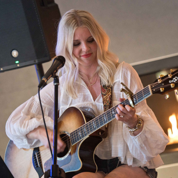 Picture of Britnee Kellogg