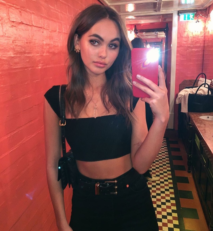 Picture of Lily Easton