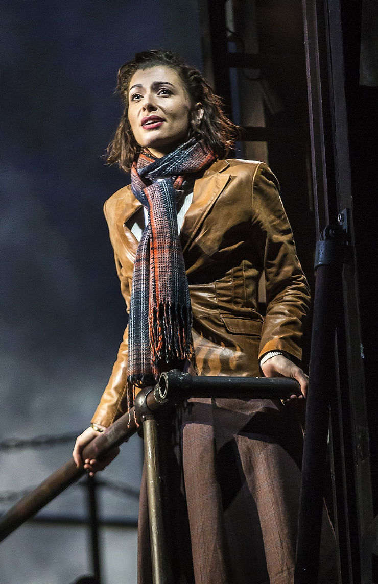 Frances McNamee picture