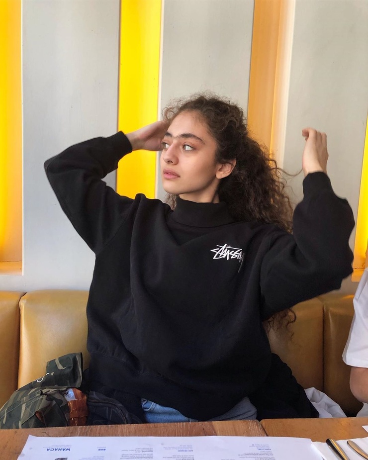 Picture of Deba Hekmat