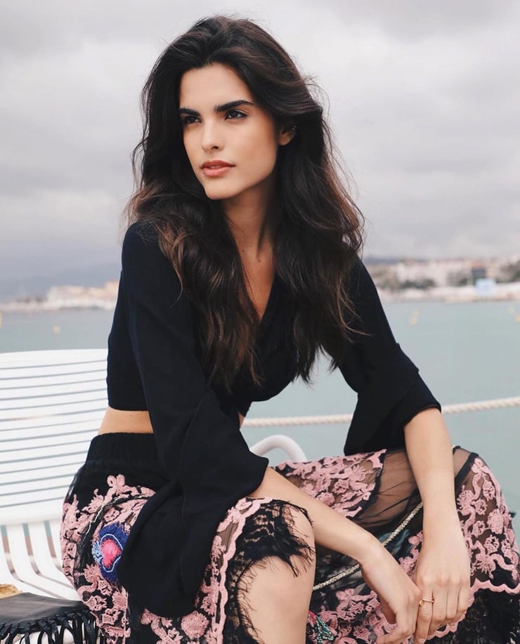 Picture of CAROL MENDES