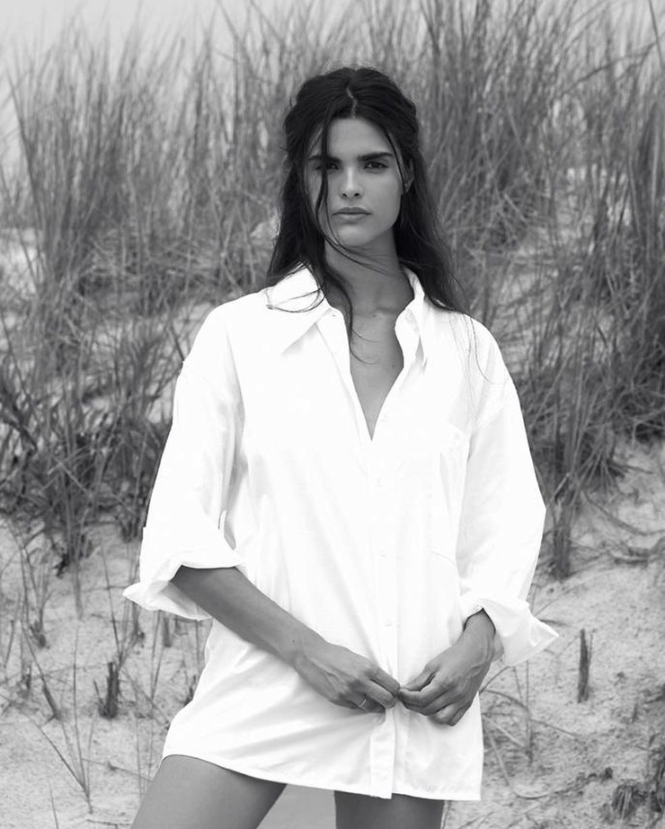 Picture of CAROL MENDES