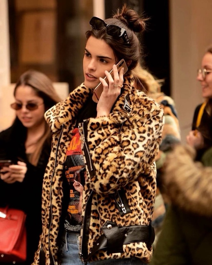 Picture of CAROL MENDES