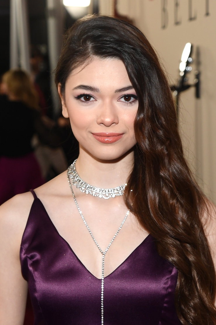 Picture of Nikki Hahn