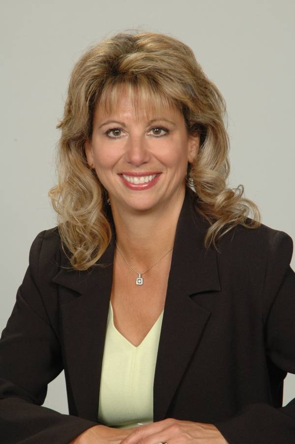 Dianne Watts picture