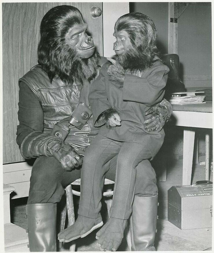 Buck Kartalian, Billy Curtis