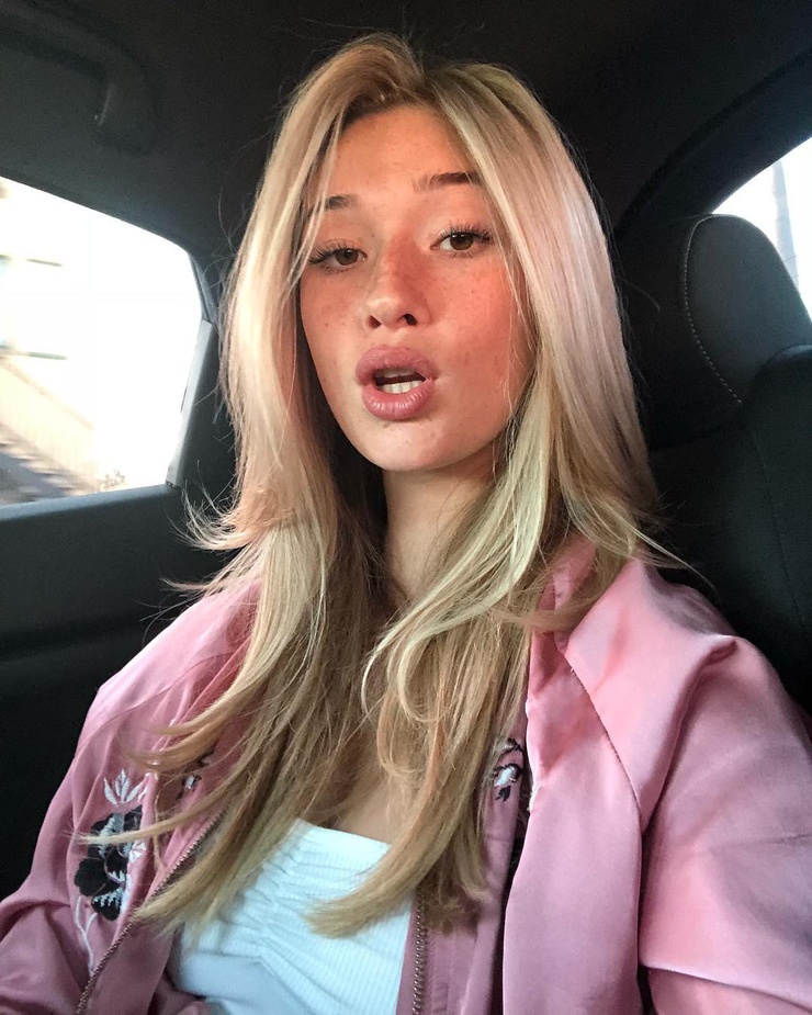 Kayla Jones () image