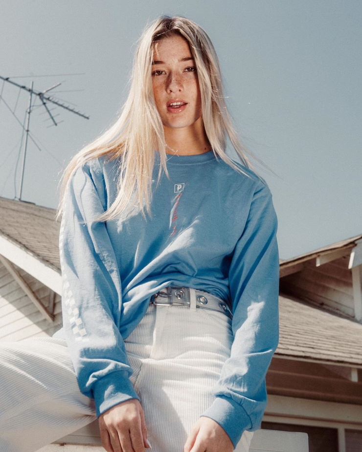 Picture of Kayla Jones ()