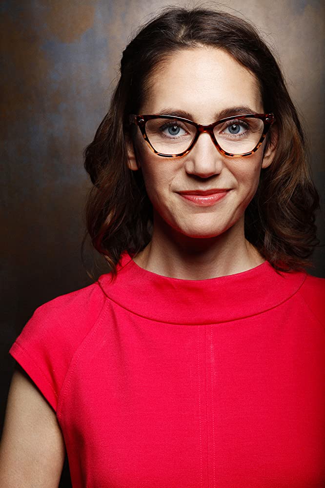 Picture of Elizabeth Schmidt