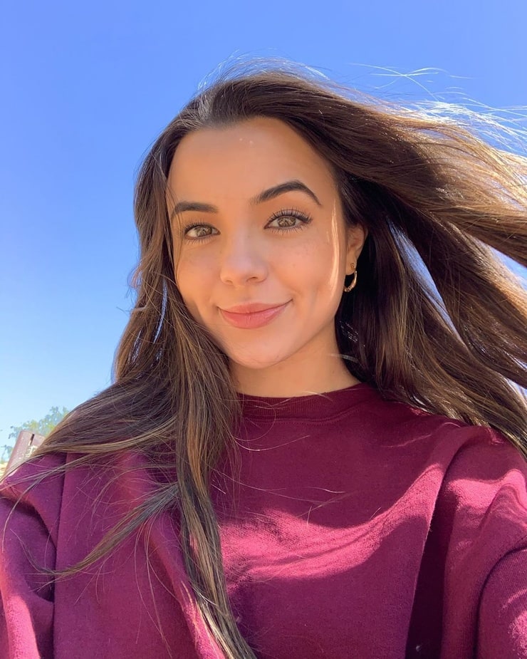 Vanessa Merrell image