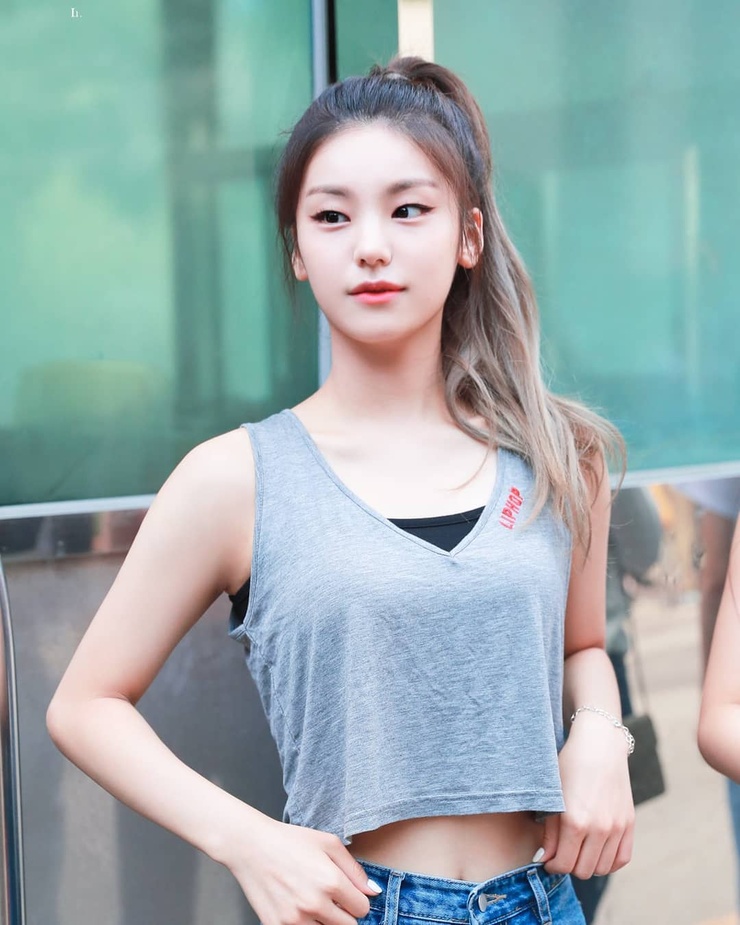 Picture of Yeji