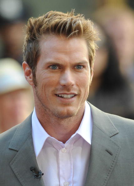 Picture of Jason Lewis