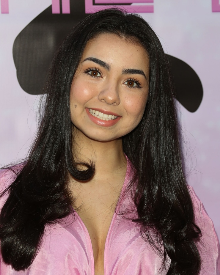 Picture of Laura Krystine