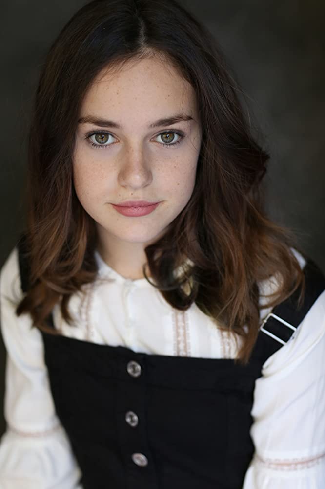 Picture of Sarah Giles