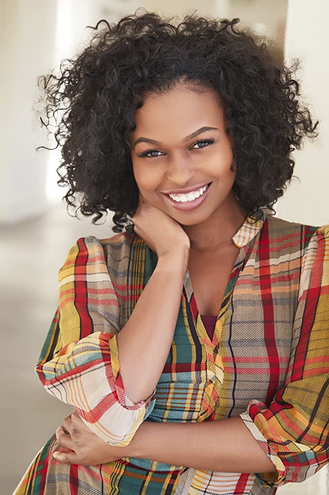 Picture of Aziza Scott