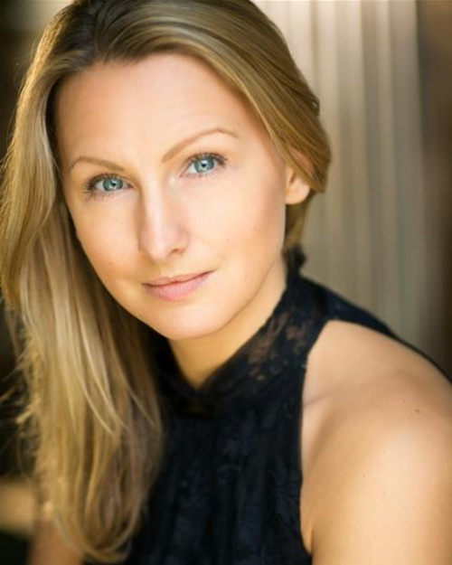 Picture of Claire Dargo