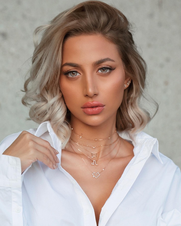 Picture of Model Roz