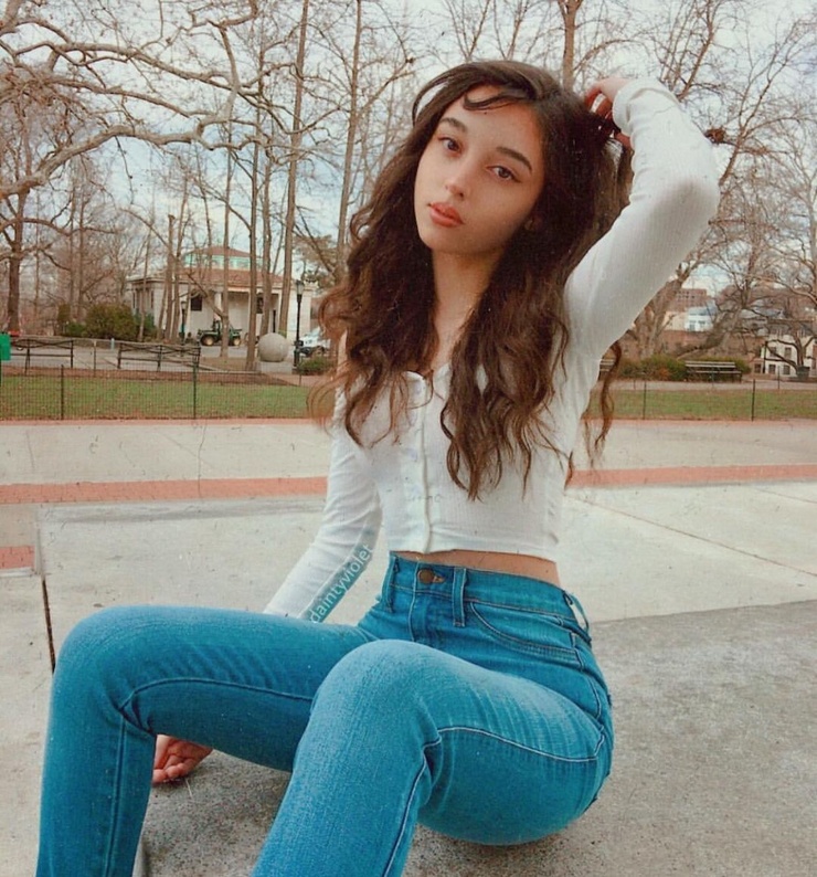 Violet Verdandi image