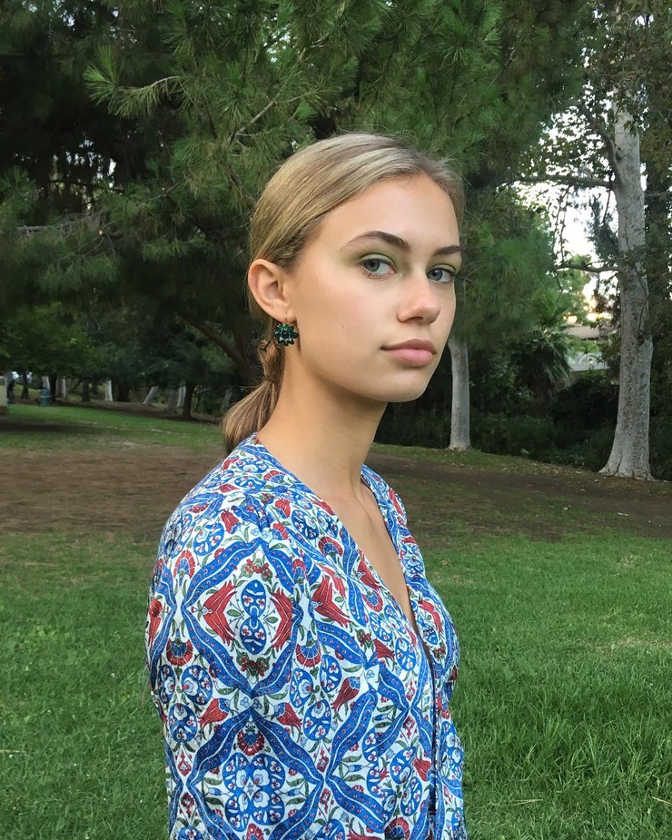 Picture of Elizabeth Jamrozy