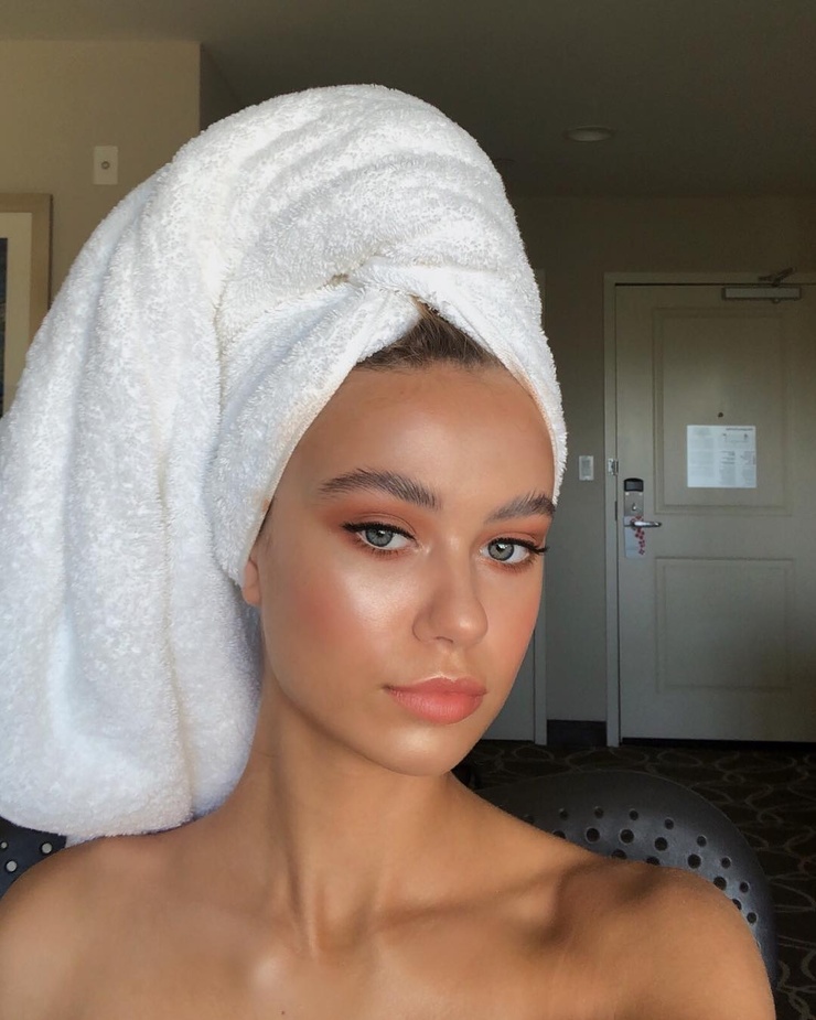 Picture of Elizabeth Jamrozy