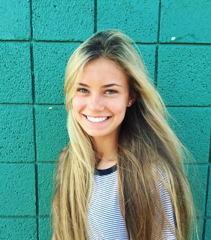 Picture of Elizabeth Jamrozy