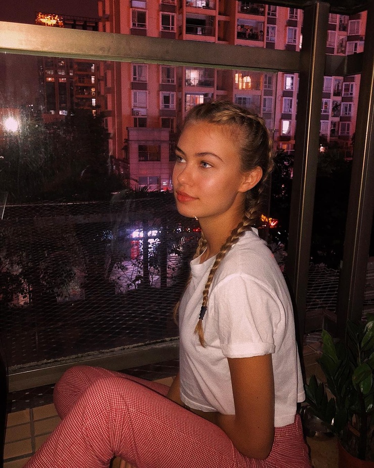 Picture of Elizabeth Jamrozy