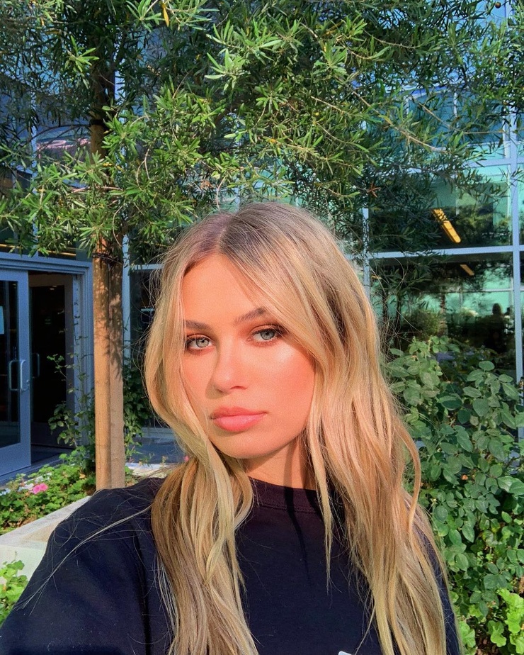 Picture of Elizabeth Jamrozy