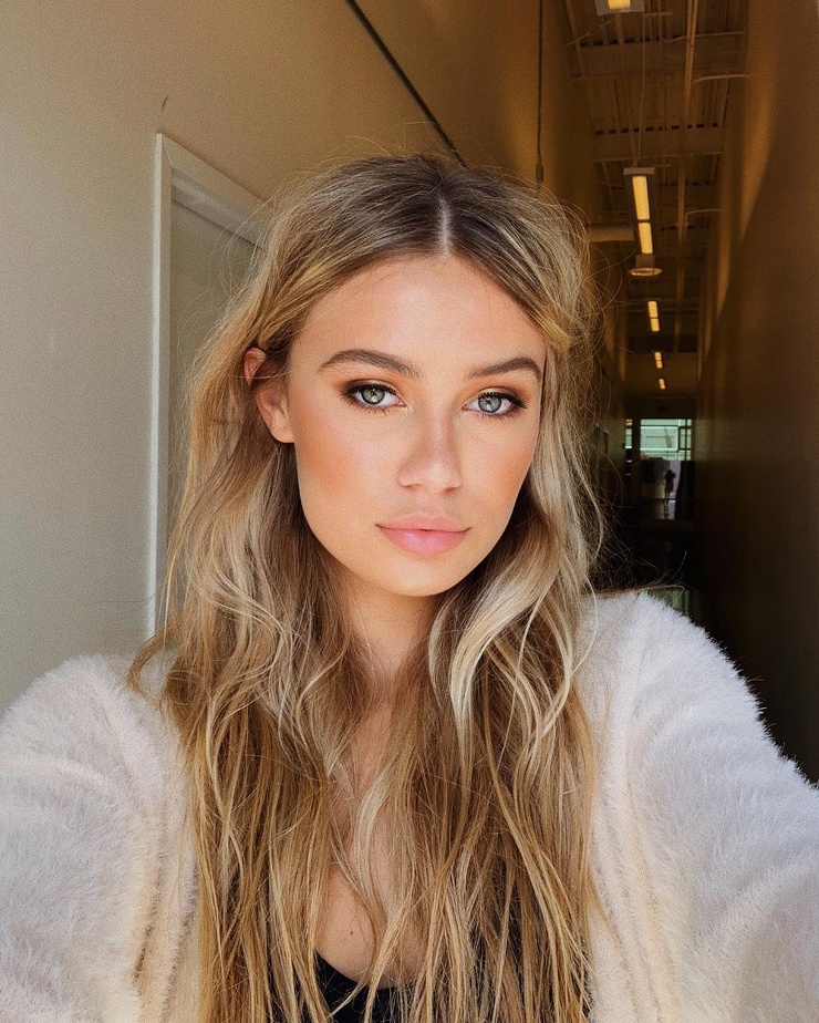 Picture of Elizabeth Jamrozy