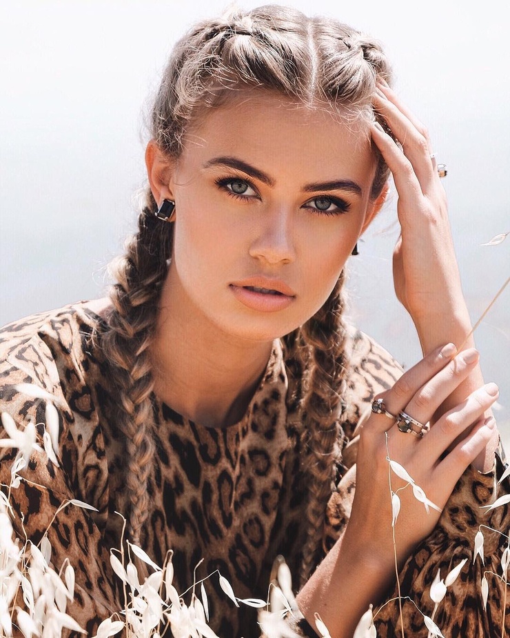 Picture of Elizabeth Jamrozy