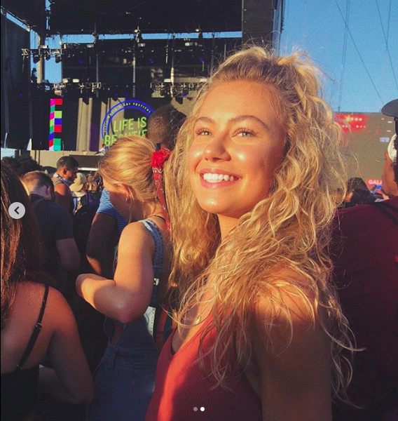 Picture of Elizabeth Jamrozy