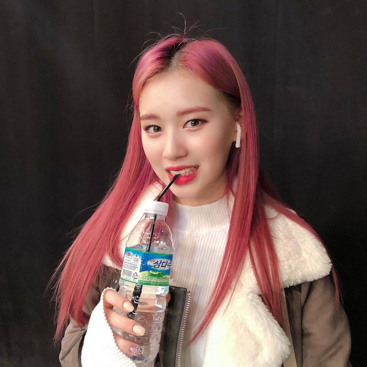 Elly (엘리) picture