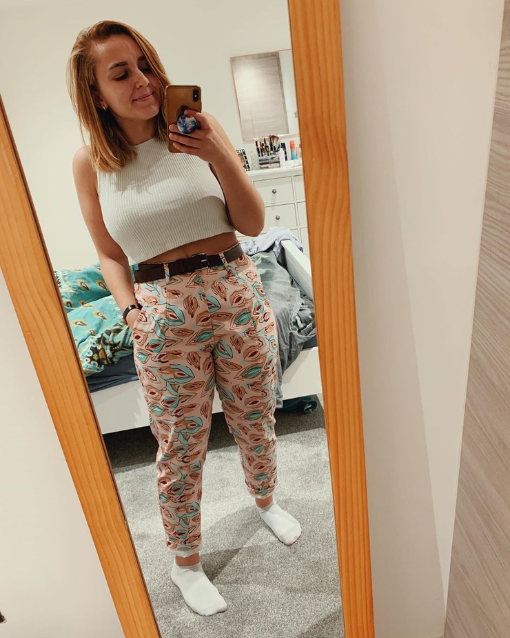 Picture of Hannah Witton