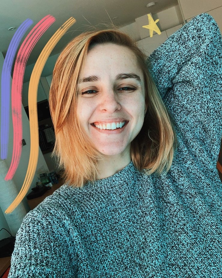 Picture of Hannah Witton