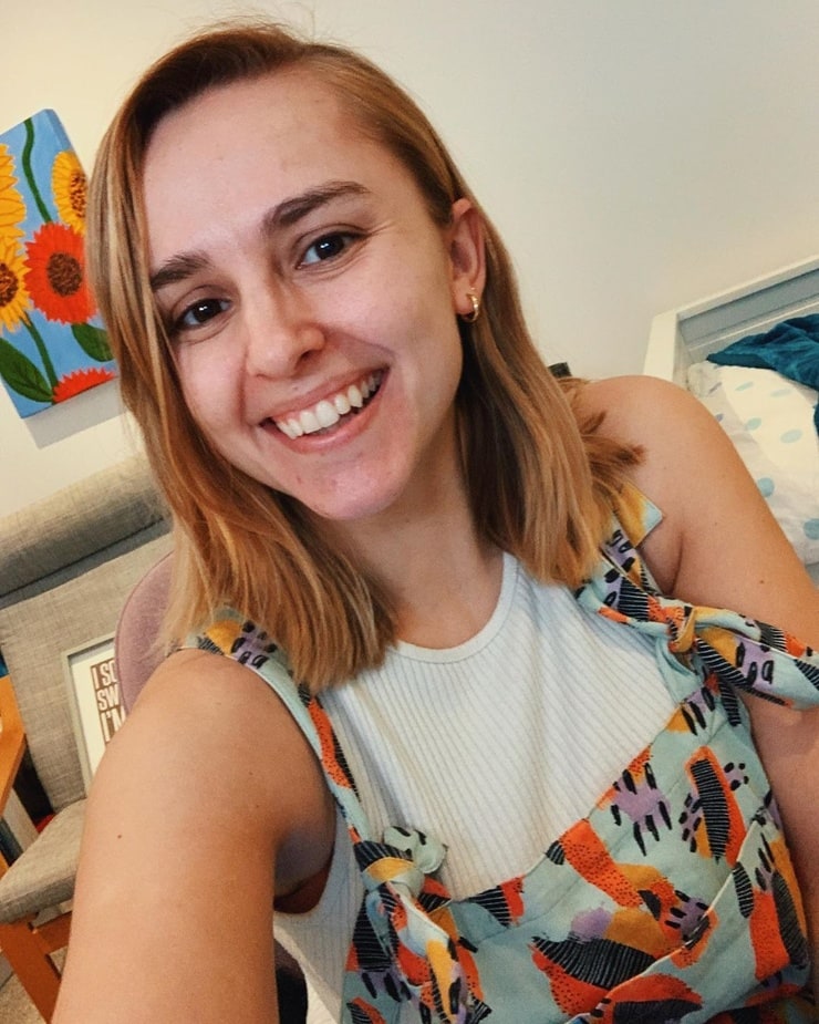 Picture of Hannah Witton