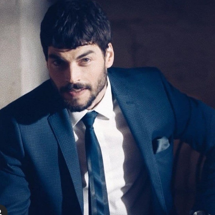 Akin Akinözü image