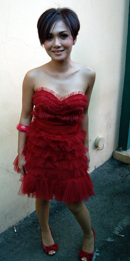 Picture of Yuni Shara