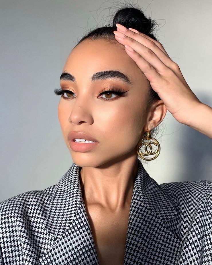 Gabriella Flowers image