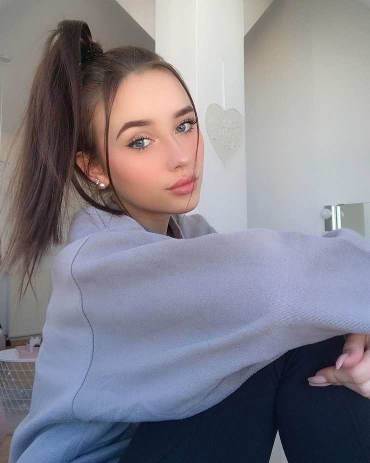 Picture of Nicole Sto