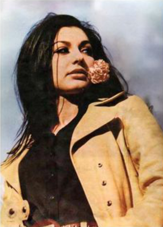 Picture of Googoosh