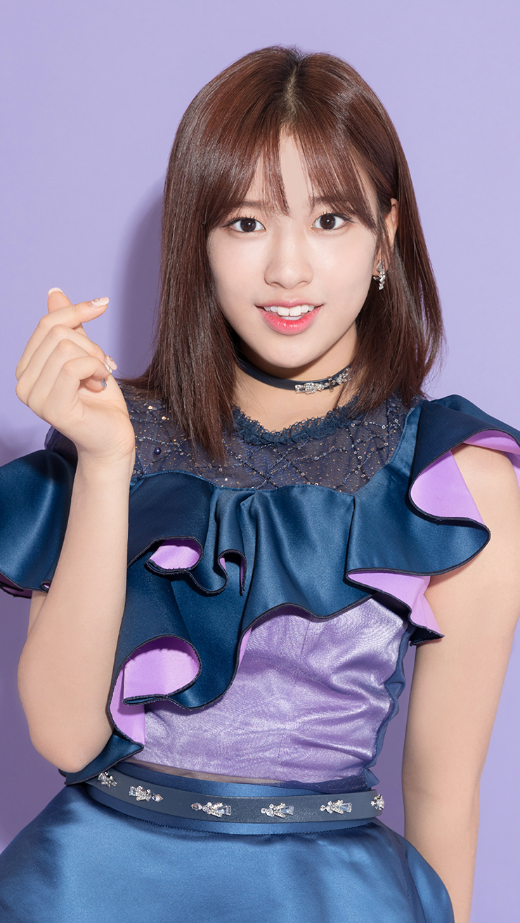 Picture of Ahn Yujin