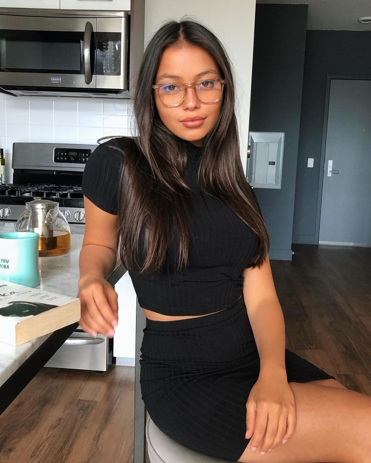 Fiona Barron picture