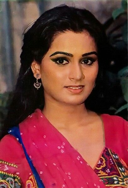 Picture of Padmini Kolhapure