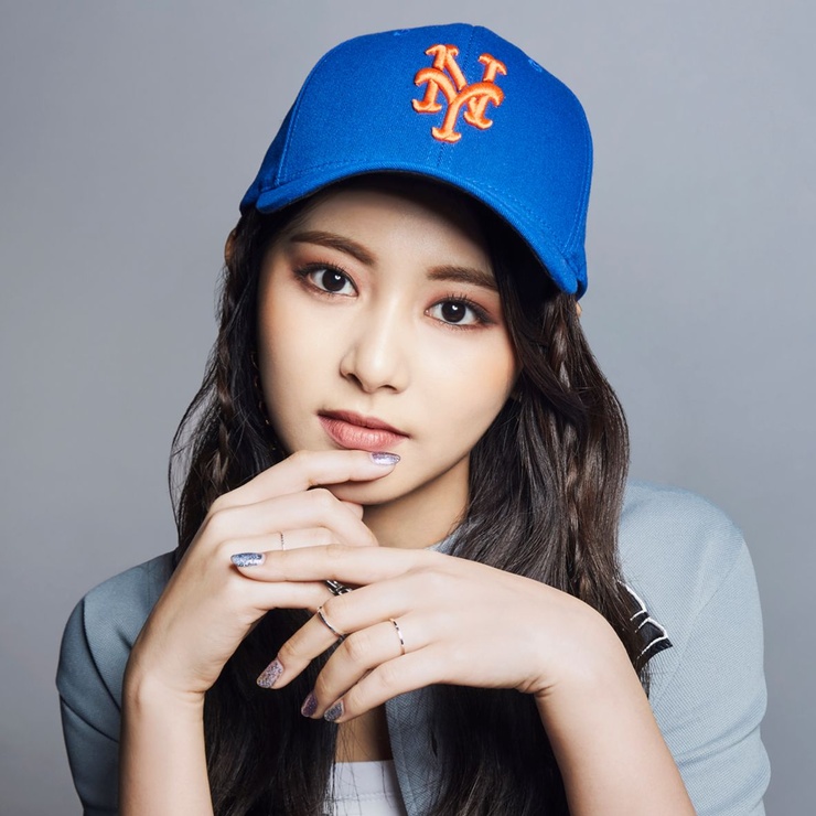 Picture of Chou Tzu-yu (Tzuyu)