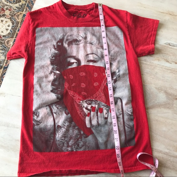 Picture of Popular Poison Marilyn Diamond Crook Tee