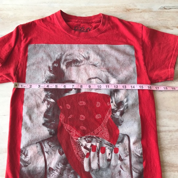 Picture of Popular Poison Marilyn Diamond Crook Tee